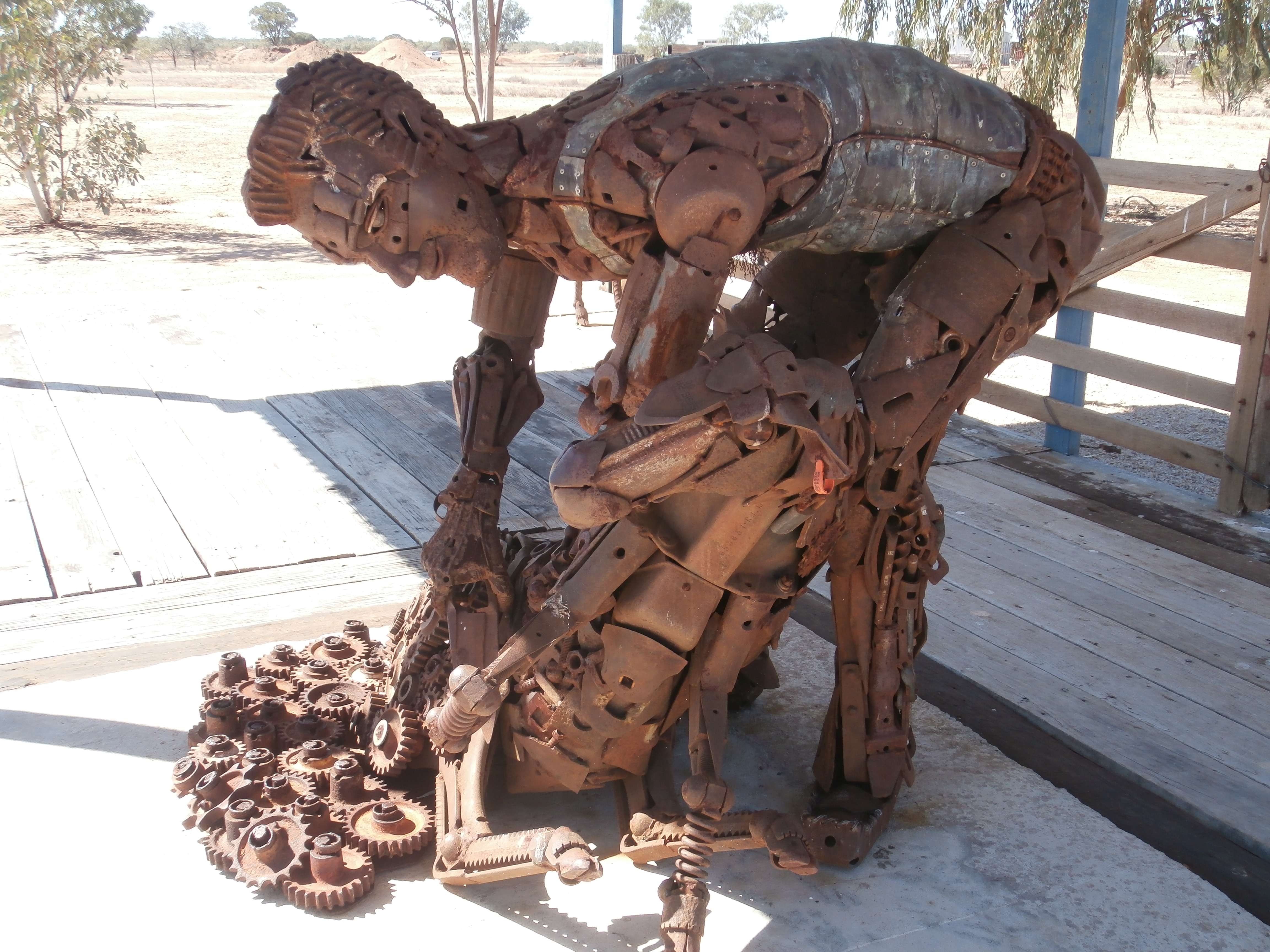 Visitor Info | Muttaburra